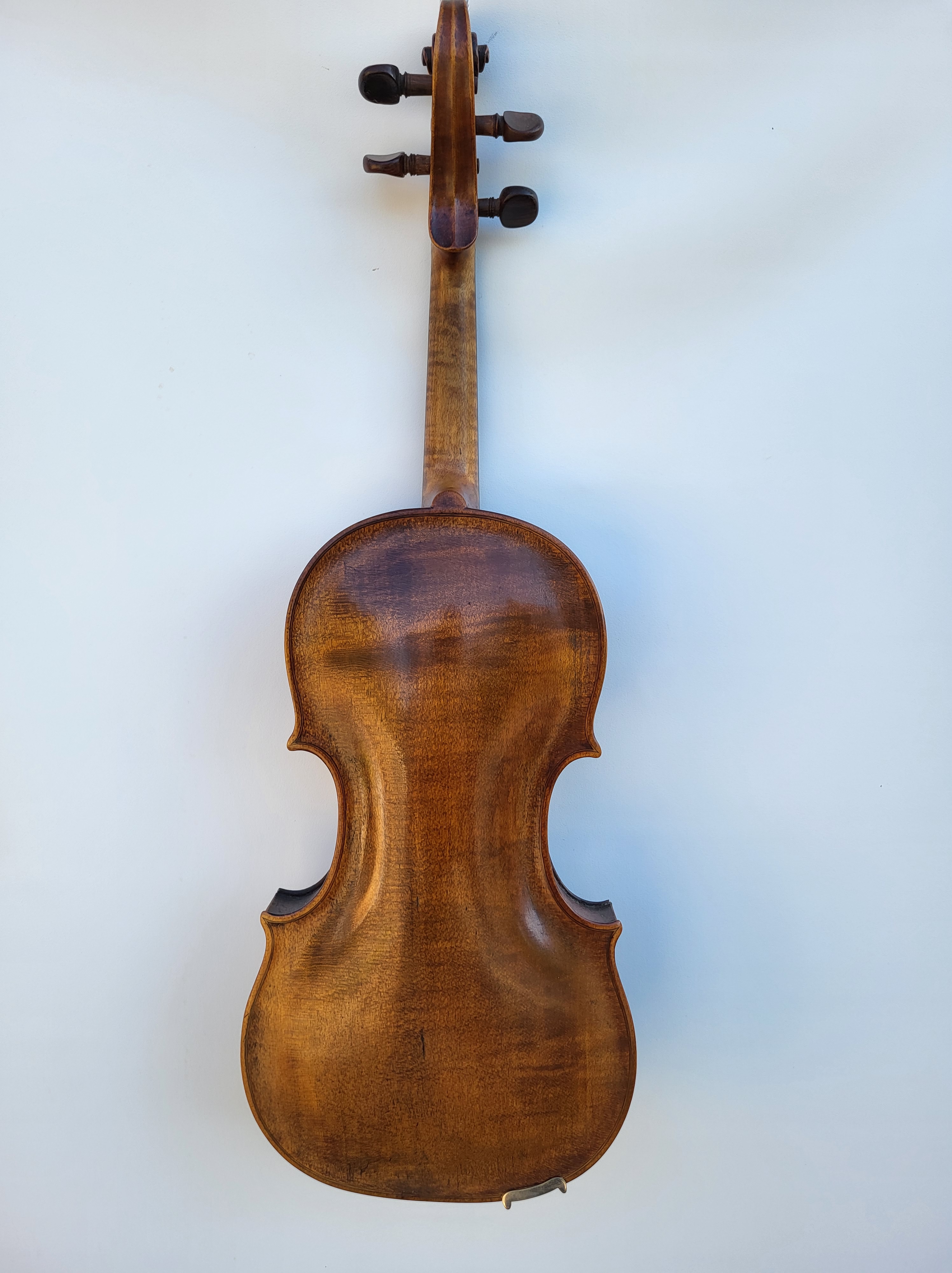A late 18th-century English violin made for the London trade – Luke ...